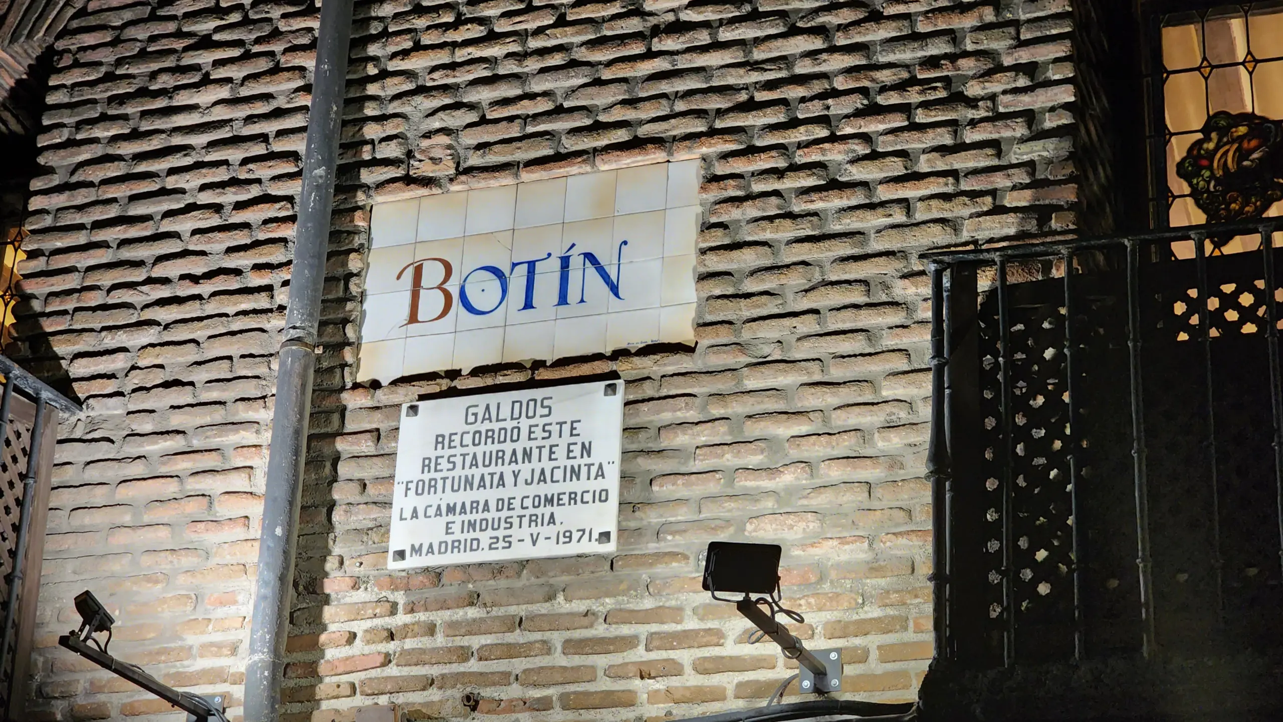 Discover the Oldest Restaurant in the World: Sobrino de Botin | Bubbly ...