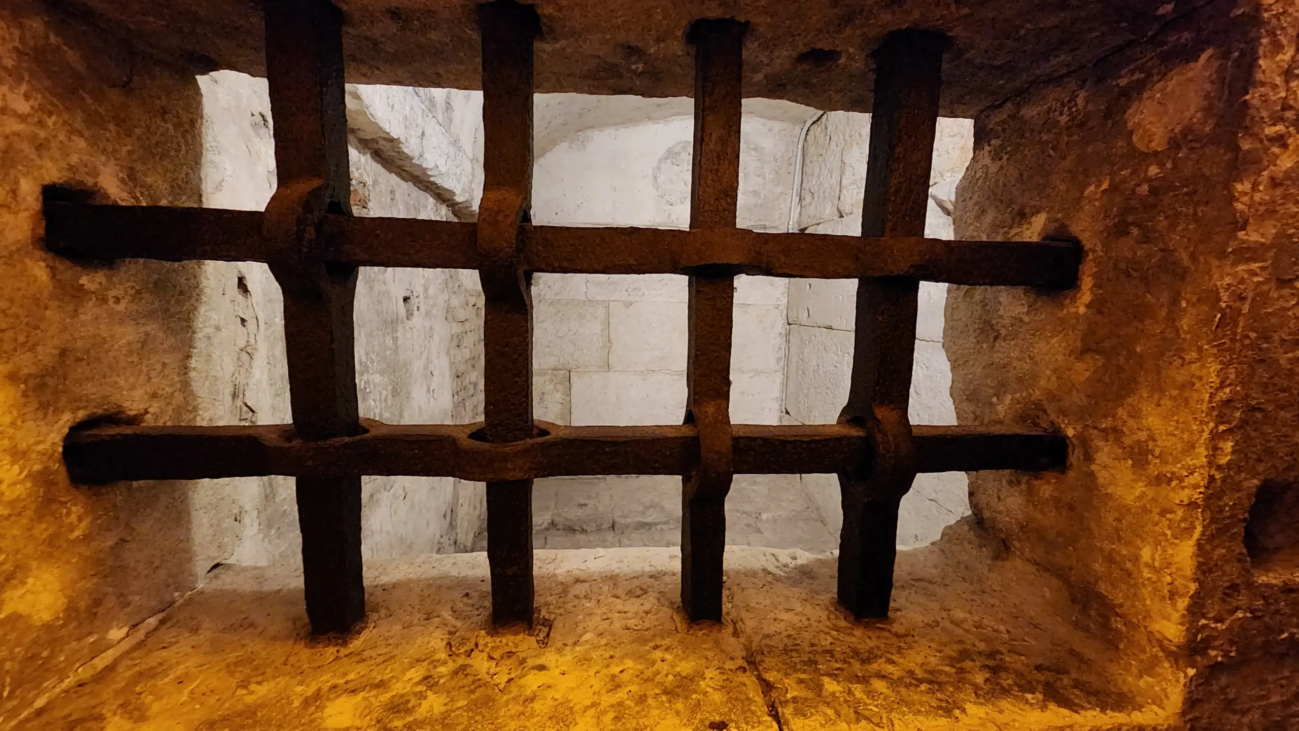 Beneath the Palace: The Dark Secrets of Venice’s Prison Cells | Bubbly ...