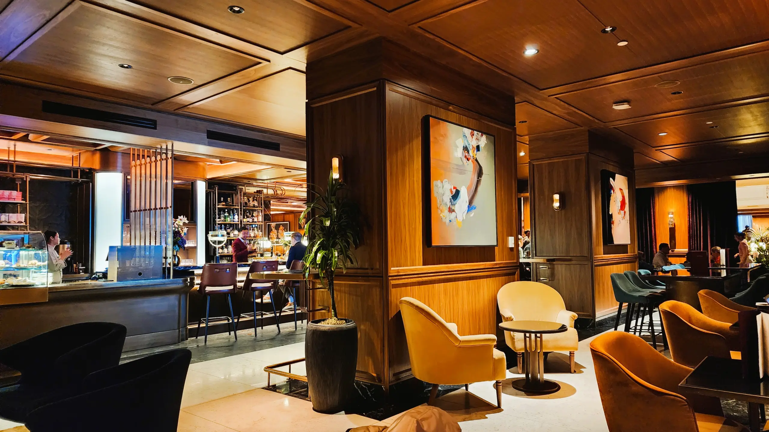 Reign Bar: Sophistication and Comfort Combined | Bubbly Living - Find ...